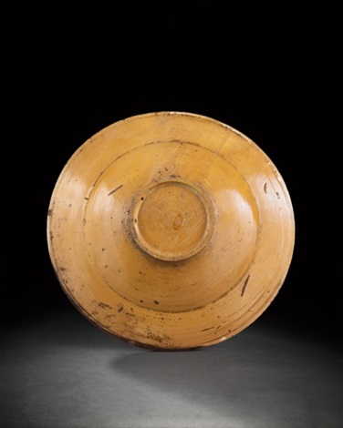 Maiolica deep dish on artnet