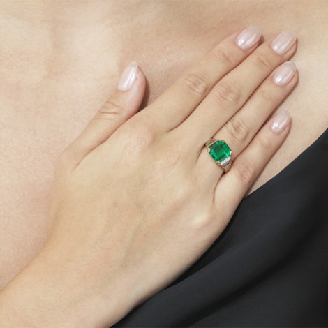 VAN CLEEF ARPELS EMERALD AND DIAMOND RING by Van Cleef & Arpels (Co ...