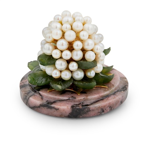 Born in Geelong, Australia on 9 October 1931, Stuart Devlin was a ...