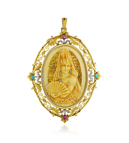 Pendentif ivoire, corne, pierres de couleur et diamants Ivory, horn ...