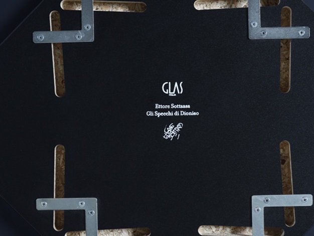 Specchio della serie Gli specchi di Dioniso modello 5 per Glas Italia ...