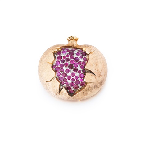 Ruby and diamond brooch Broche rubis et diamants by Sanz (Co.) on artnet