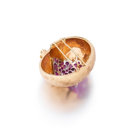 Ruby and diamond brooch Broche rubis et diamants by Sanz (Co.) on artnet