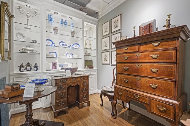 Group Portrait of Catherine, Charlotte, and Susan Mordaunt, daughters ...