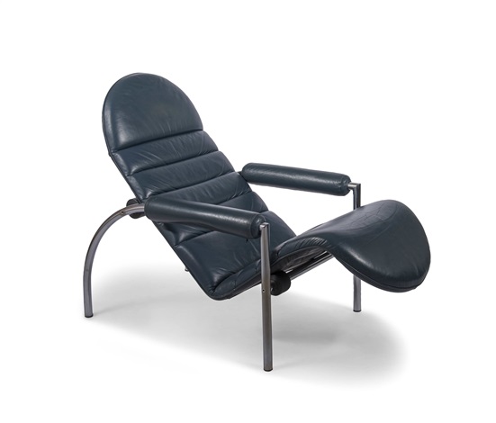 A Vitelli and Ammanati Noe recliner lounge chair by Vitelli and ...