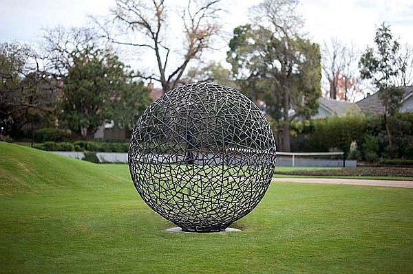 Shell by Bronwyn Oliver on artnet