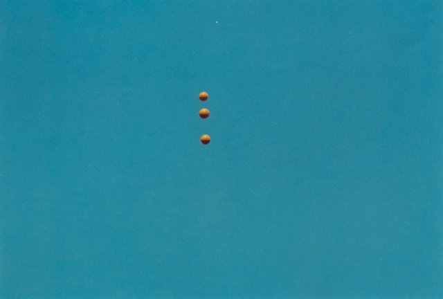 Throwing Three Balls in the Air to Get a Straight Line Best of Thirty ...