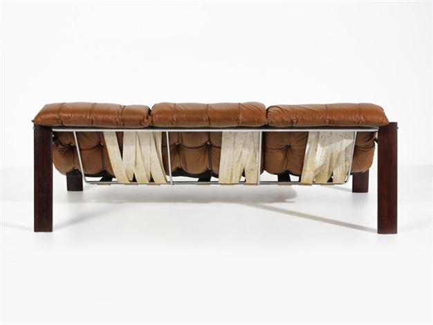Divano a tre posti mod. MP129, Brasile by Percival Lafer on artnet