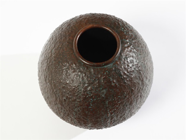 Vaso globulare per Nino Ferrari, Brescia by Gio Ponti on artnet