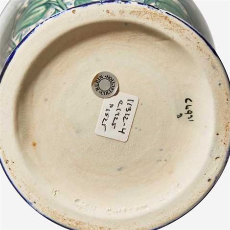 A Wedgwood Millicent Taplin 1902-1980 Decorated Persian Vase and Cover ...