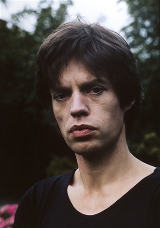 BIANCA AND MICK JAGGER, LONDON 1974 by Leni Riefenstahl on artnet