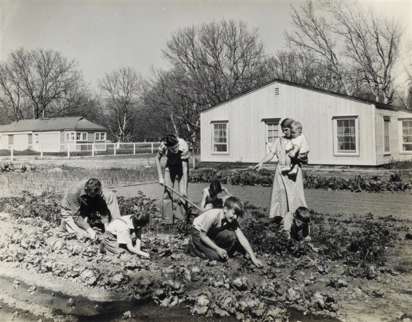 A group of 40 Farm Security Administration-era photographs depicting ...