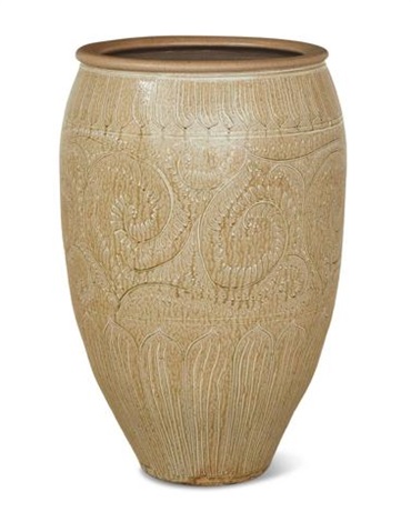 East Fork Vase by Alex Matisse on artnet