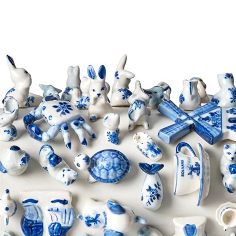 Wonderable, a Souvenir Holland porcelain vase, Pols Potten, Thailand ...