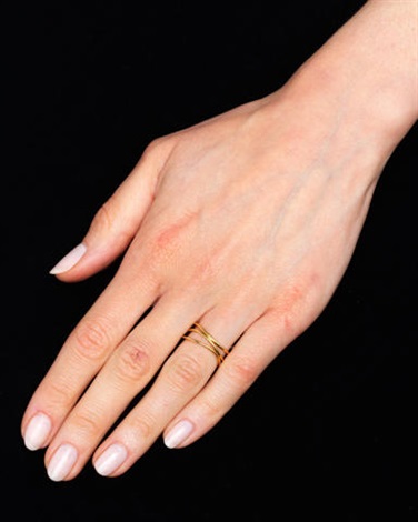 ELSA PERETTI FOR TIFFANY WAVE BANGLE AND RING by Elsa Peretti on artnet