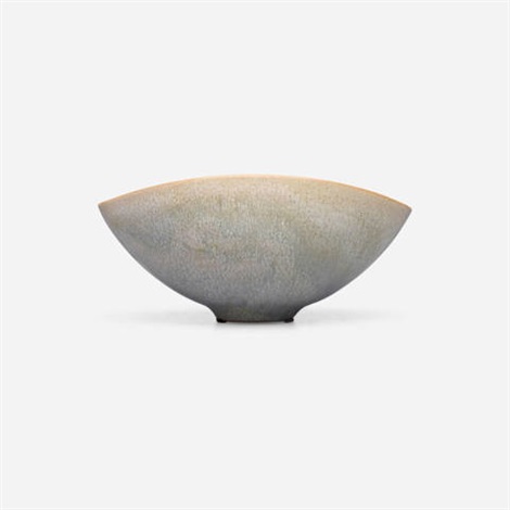 Folded vessel by Gertrud and Otto Natzler on artnet
