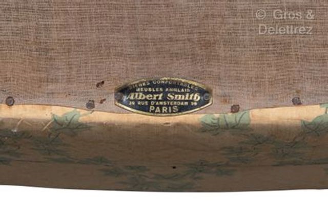 Chauffeuse by André Groult on artnet