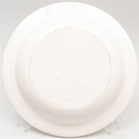 Large Wedgwood Creamware Circular Serving Dish by Wedgwood & Co. on artnet