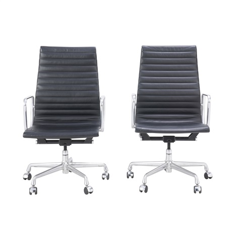 CHARLES AND RAY EAMES PAIR OF GROUP MANAGEMENT CHAIRS FOR HERMAN MILLER ...