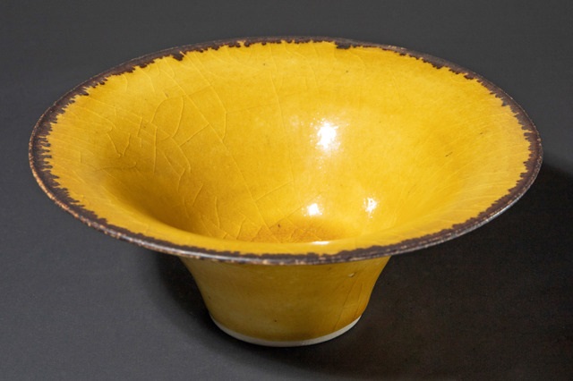Bowl by Lucie Rie on artnet