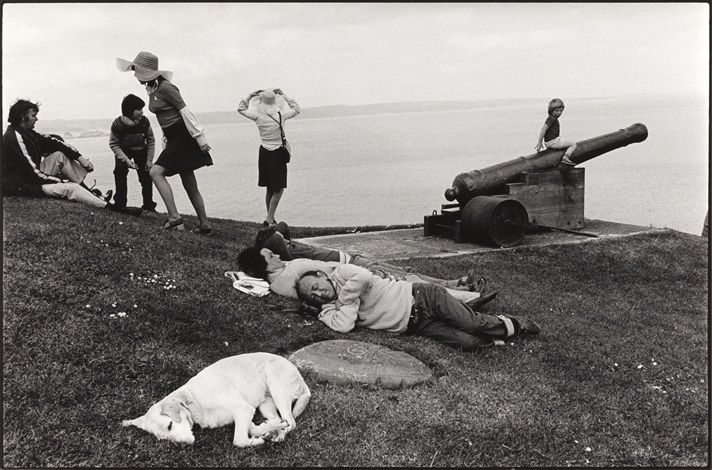 PROMENADE AT TENBY, WALES, GREAT BRITAIN 1974 by David Hurn on artnet