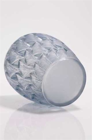 a Grignon vase by René Lalique on artnet