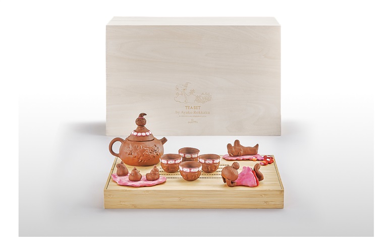 Tea Set by Ayako Rokkaku on artnet