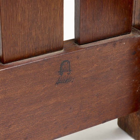 Knock-down settle, model 210 by Gustav Stickley on artnet