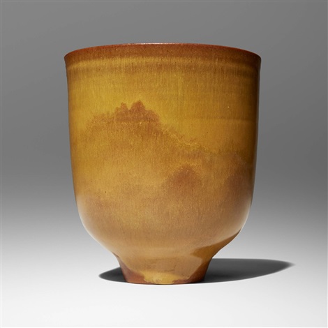 Cylindrical vase with lip by Gertrud and Otto Natzler on artnet