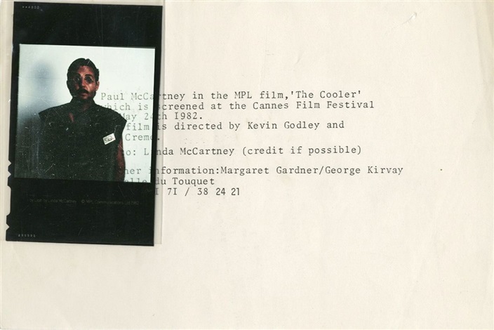 Paul McCartney dans The Cooler de Lol Creme et Kevin Godley by Linda ...