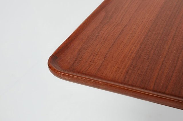 Tray table by Milo Baughman on artnet