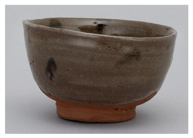 A KARATSU TEA BOWL NAMED Suigetsu by Tokuro Kato on artnet