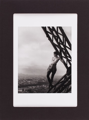 Mathilde on the Eiffel Tower hommage à Marc Riboud by Peter Lindbergh ...
