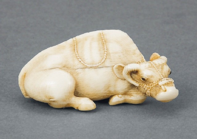 Ivory netsuke Cow on artnet