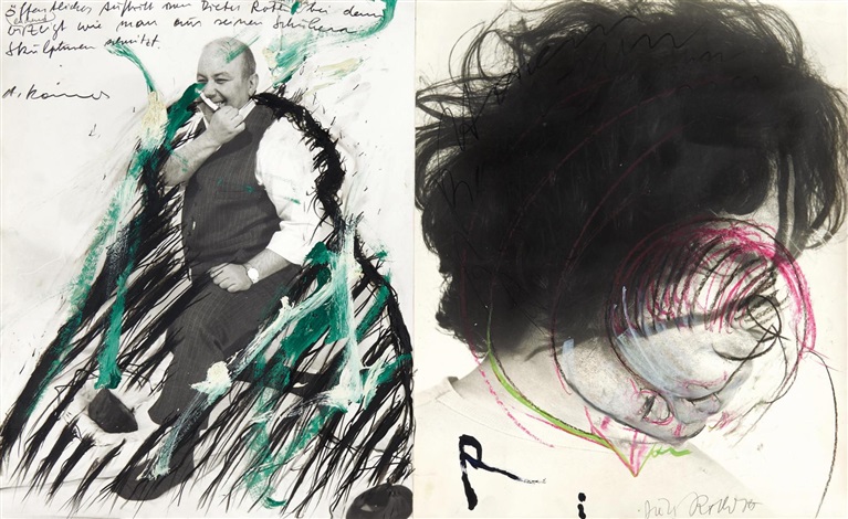 Öffentlicher Auftritt von Dieter Roth mit Toga, bei dem er lachend ...