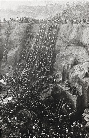Gold mine, Serra Pelada, Brazil Figure eight by Sebastião Salgado on artnet
