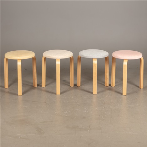 Jakkaroita, 4 kpl, malli 60 by Alvar Aalto and Shigeru Ban on artnet