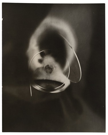 Sans titre Rayographie, 1922 by Man Ray on artnet