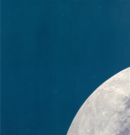 The Moon vanishing in the spacecrafts window after trans-Earth ...