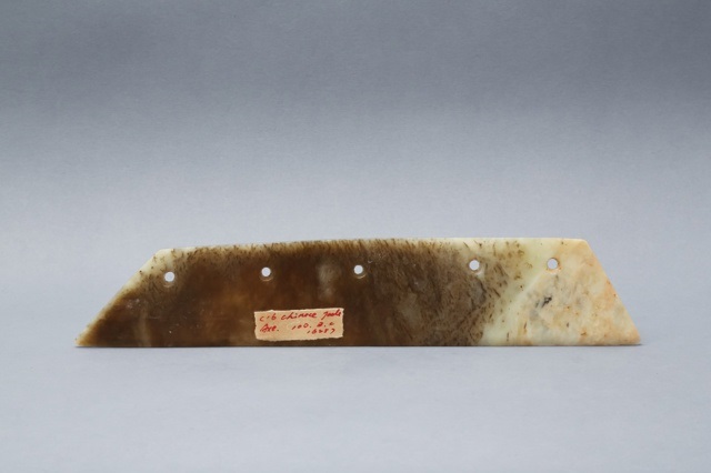 A CHINESE ARCHAIC JADE CEREMONIAL BLADE, DAO. Neolithic Period on artnet