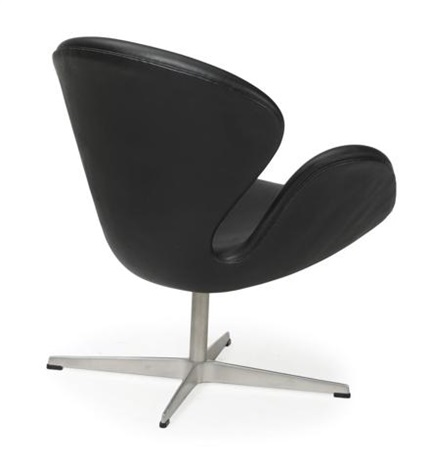 The Swan Chair Easy swivel chair mounted on satin polished steel ...