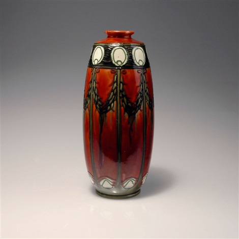Vase Secessionist by Minton (Co.) on artnet