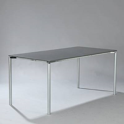 Plano dining table model P 934 by Niels Gammelgaard and Lars Mathiesen ...