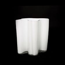 Savoy vase by Alvar Aalto on artnet