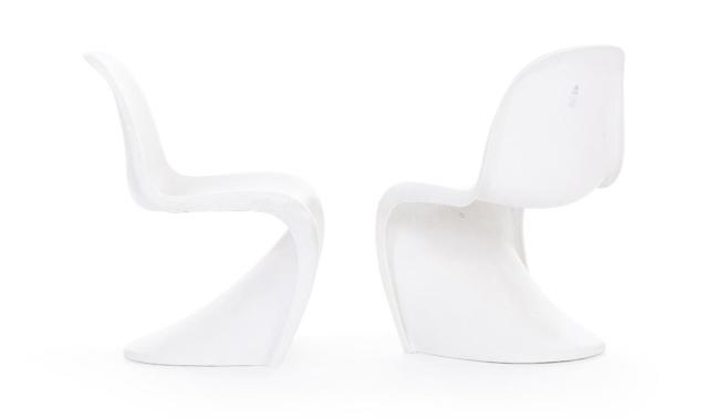Panton Chair A set of six moulded white plastic chairs by Verner Panton ...