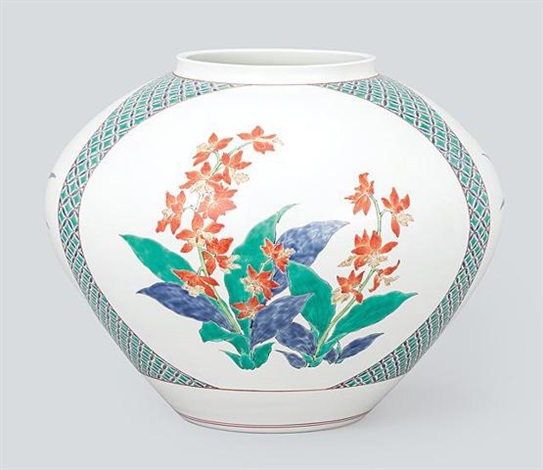Nigoshide vase with three paintings of flower by Sakaida Kakiemon XIV ...