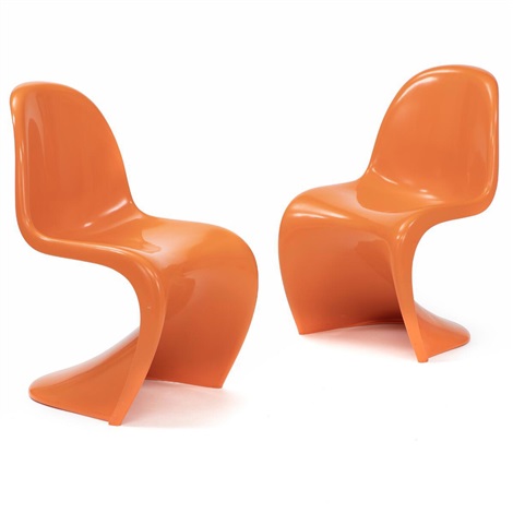 Panton Chair - A pair of orange plastic chairs by Verner Panton on artnet