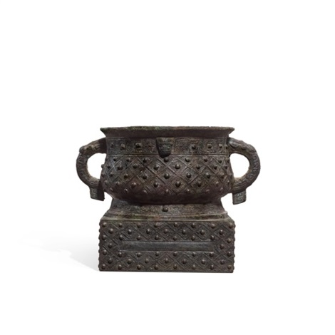 A bronze ritual food vessel, gui, Early Western Zhou dynasty on artnet