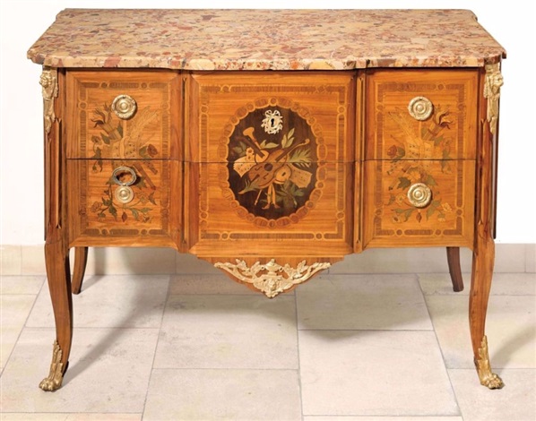 Transitional chest of drawers 1760 On legs in two-corpus sans traverse ...