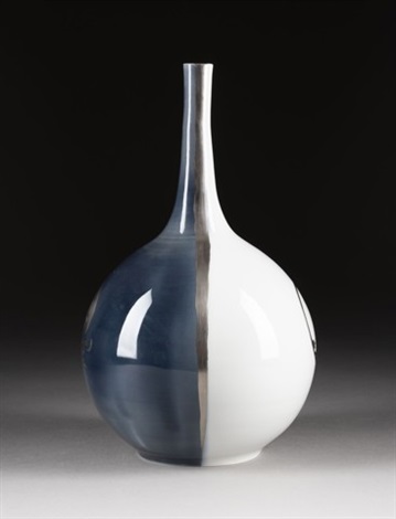 VASE DRACHENKOPF by Andreas Ehret on artnet
